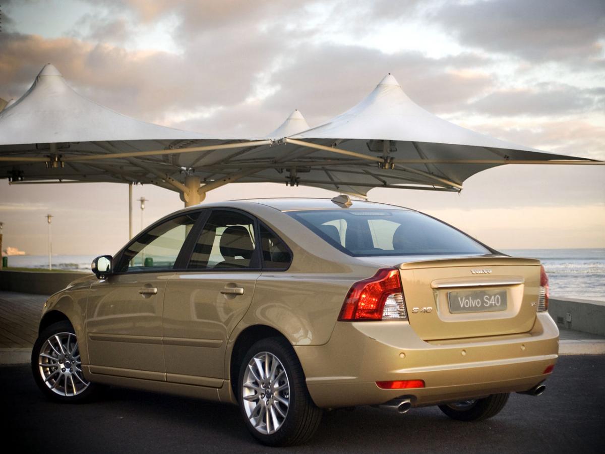Volvo S40 technical specifications and fuel economy